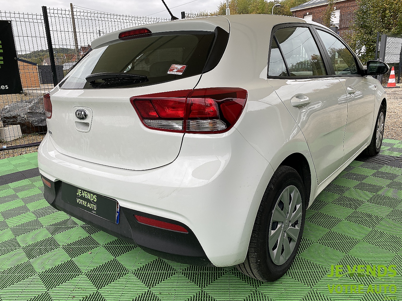 je vends votre auto - KIA RIO 1.2 MPi 84ch ISG Motion Euro6d-T